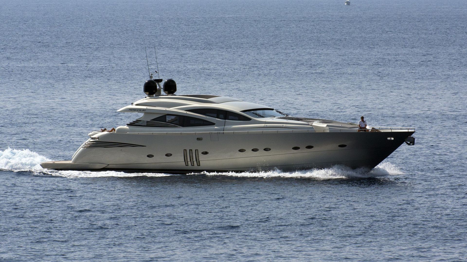Le Caprice III yacht (Pershing, 27.43m, 2009)